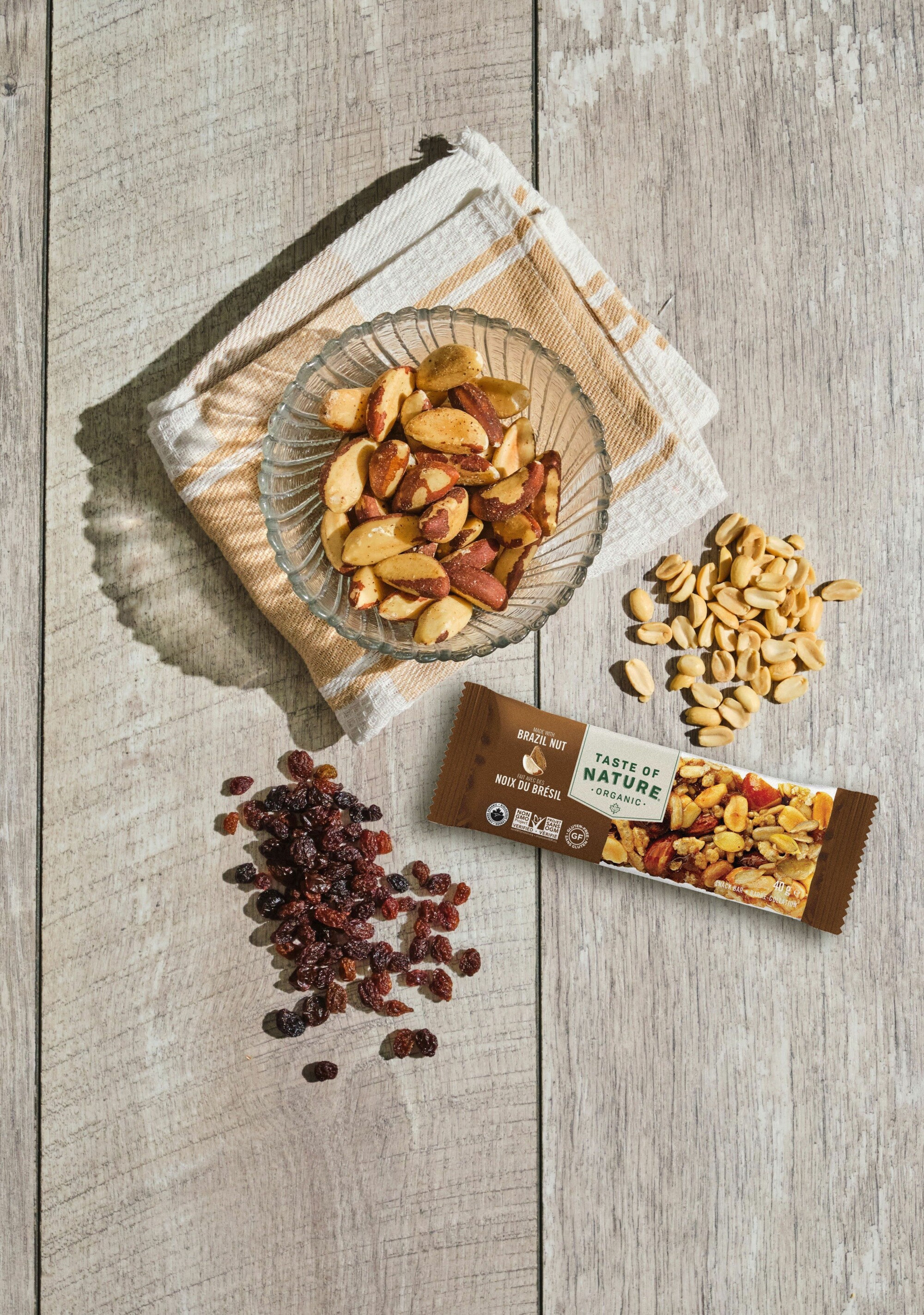 Baton bio cu nuci de Brazilia Taste of Nature 40g (vegan, fara gluten ...